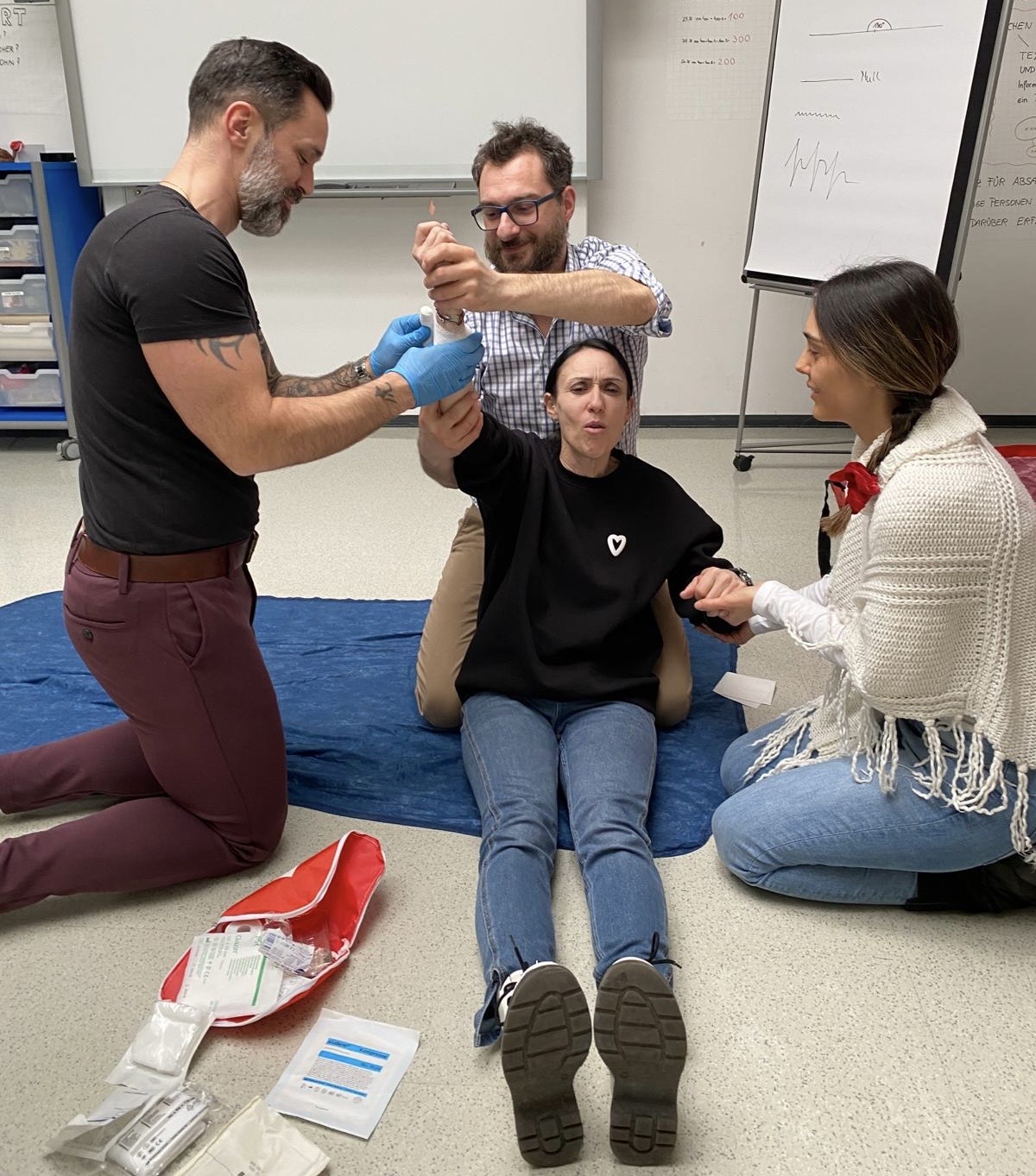 Erste Hilfe Kurs der Lehrer:innen :: EMS Strasshof